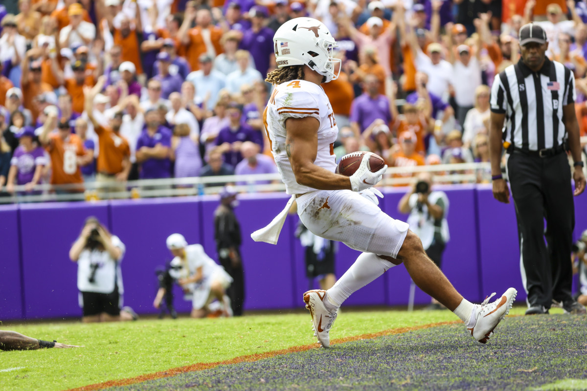 Photo Recap: Relive Texas' Critical 32-27 Win Over TCU - Sports ...
