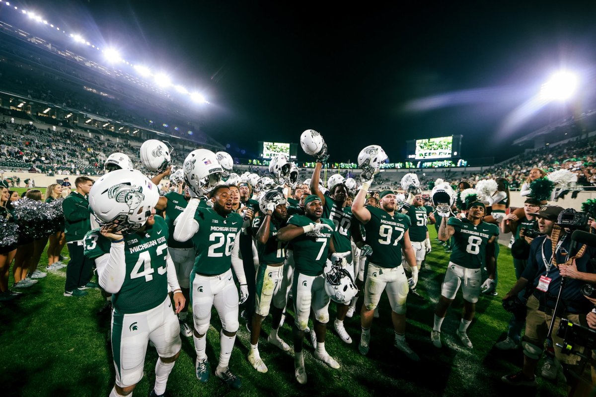 Michigan State Spartans football reveals uniforms for Penn State game ...