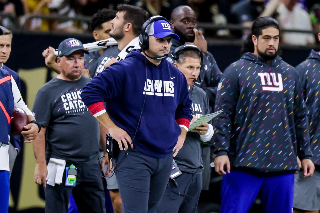 New York Giants Trying to Navigate Through Another Bumpy Season ...