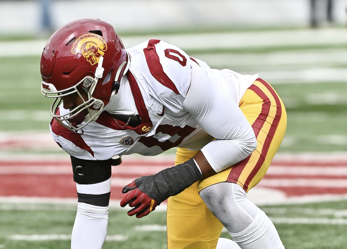 WATCH: USC Freshman Korey Foreman Earns First Career Sack Against Utah ...