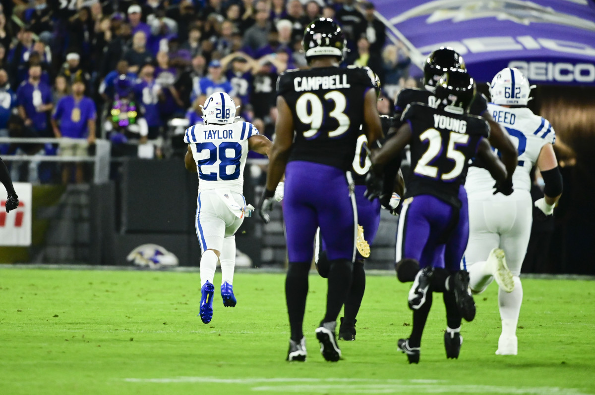 WATCH: Jonathan Taylor Gets Party Started with 76-Yard Touchdown ...