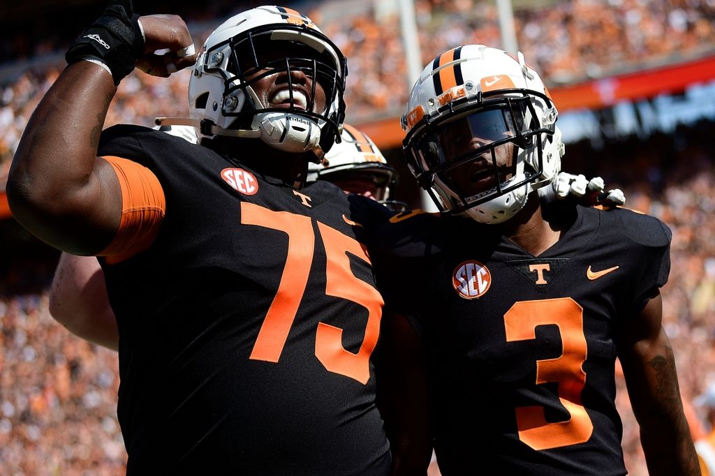 Tennessee Volunteers Offensive Lineman Jerome Carvin Inks First NIL ...