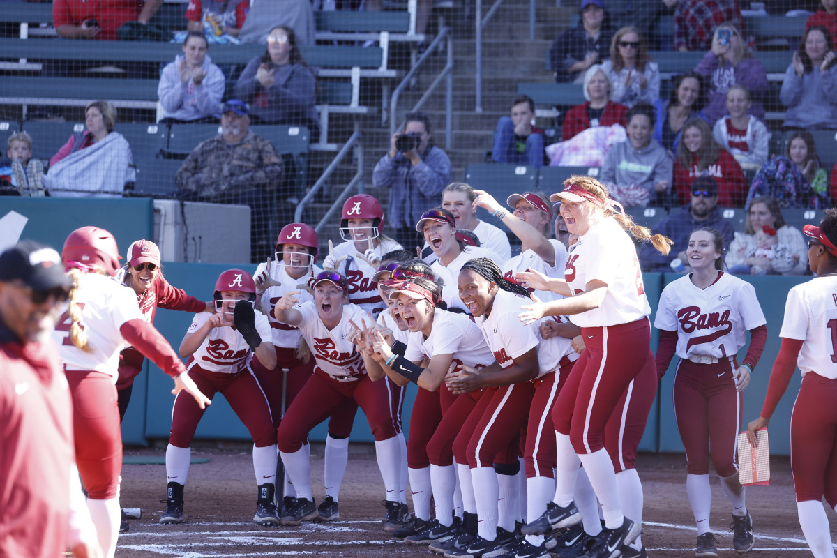 Alabama Softball Sweeps Through Fall Ball Weekend - Sports Illustrated ...
