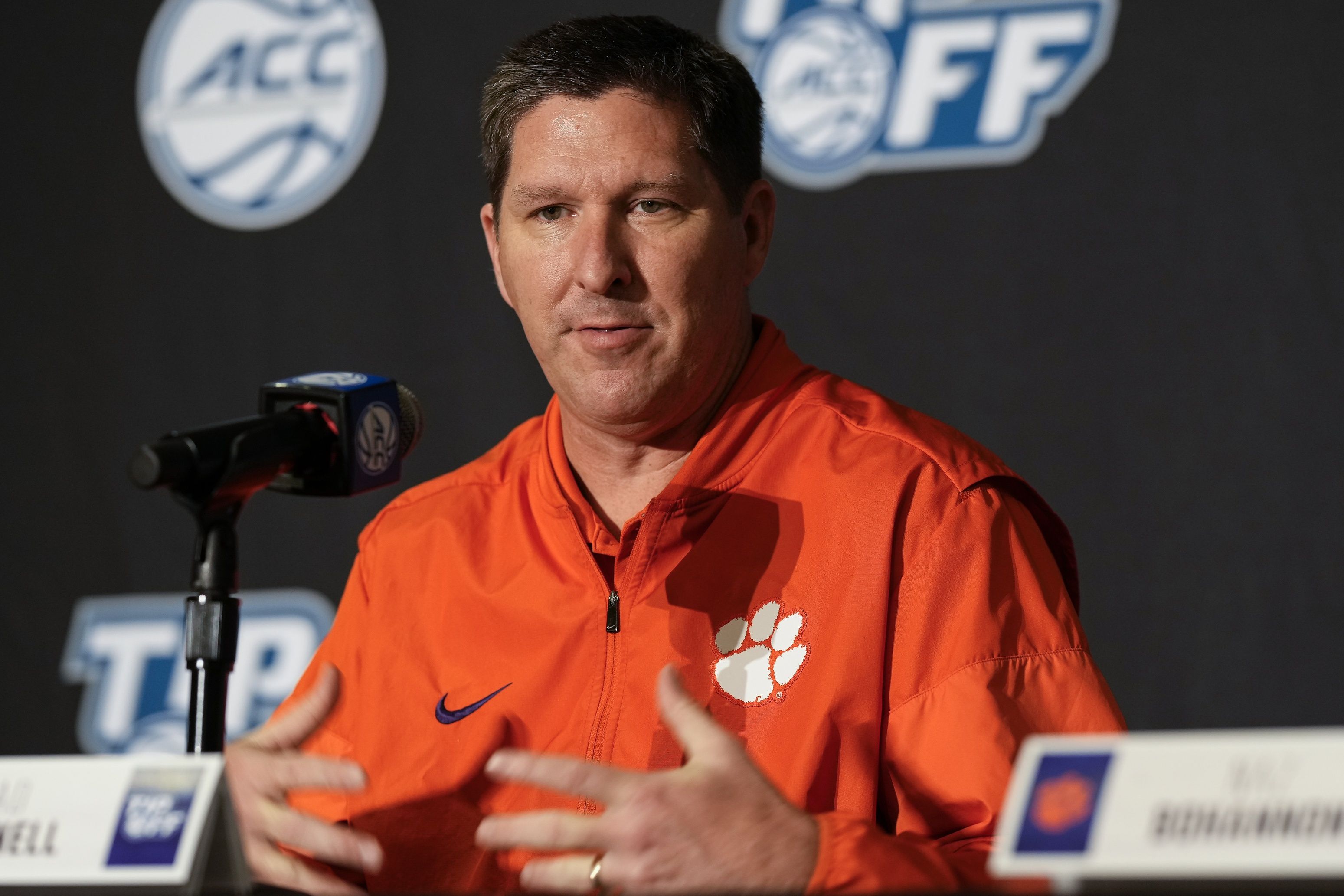 Brad Brownell Talks Clemson's Ability to Land Transfers at ACC Tipoff ...