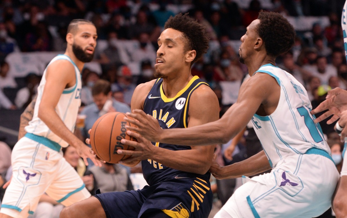 Hornets Use 3rd Quarter Surge to Ignite Comeback Victory Over Pacers ...