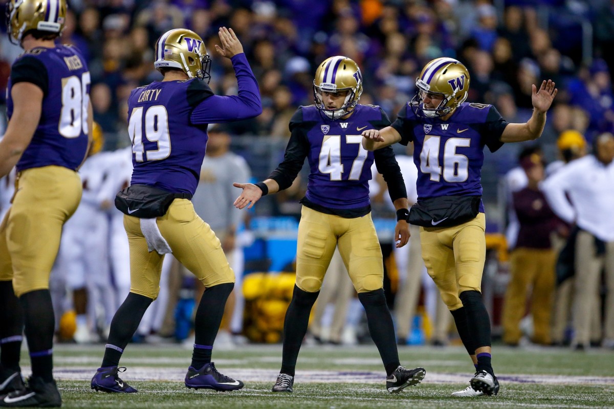 Race Is On a Pace to Do Wondrous Things as the Husky Punter - Sports ...
