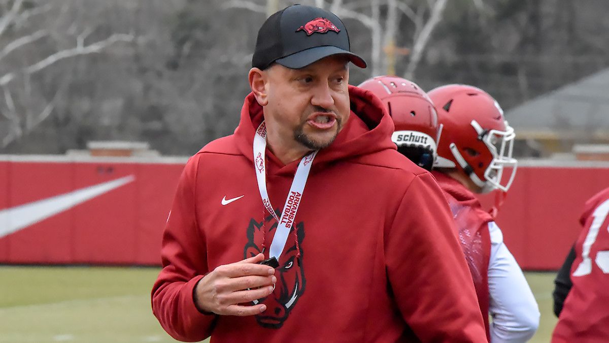 Jeff Traylor, Kendal Briles, Sonny Dykes Names Floated for Opening at ...