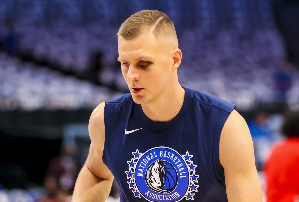Kristaps Porzingis Injury Update: Dallas Mavs 'Will See How 'Unicorn ...