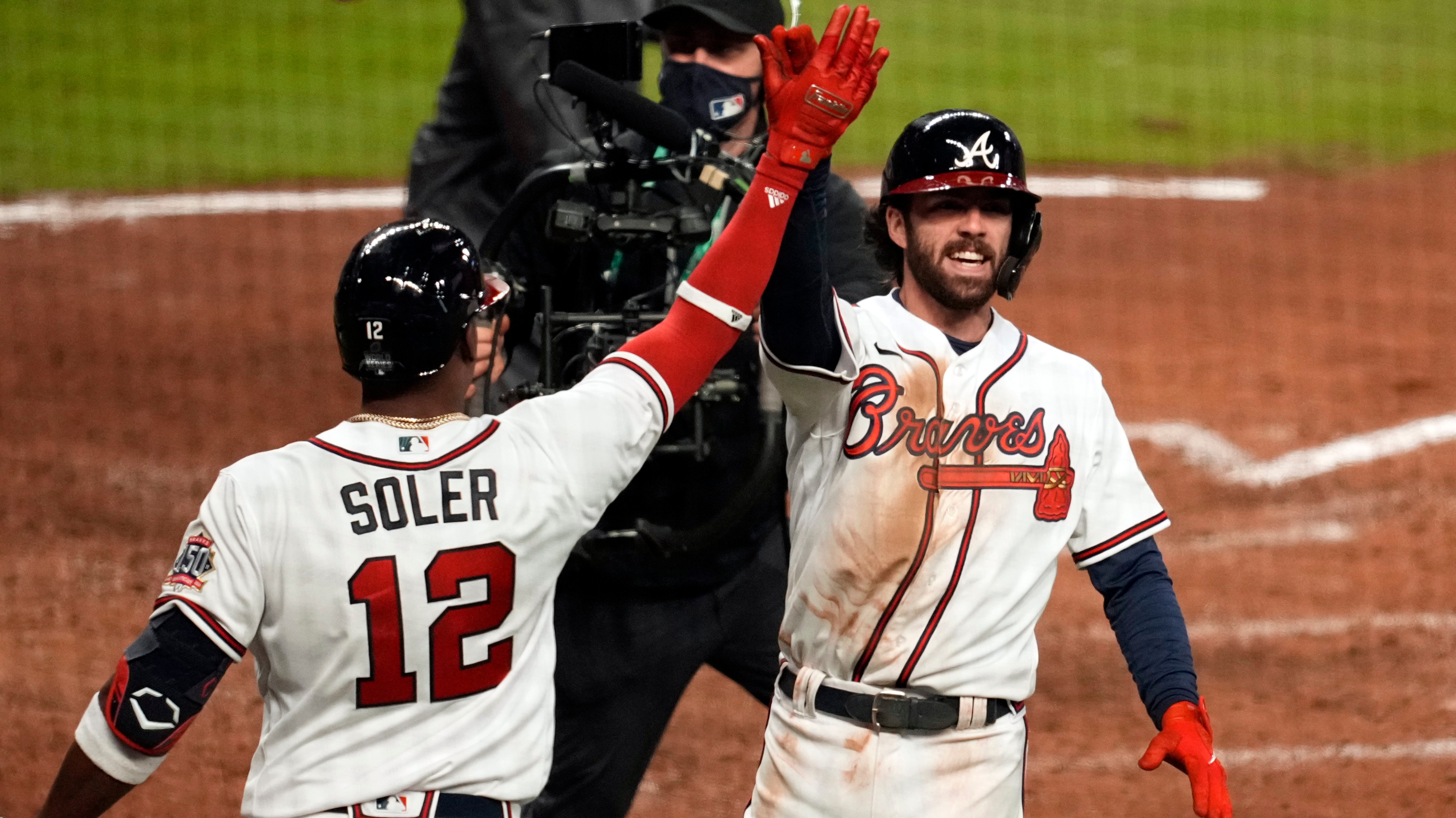 World Series: Braves take 3-1 lead on back-to-back home runs - Sports ...