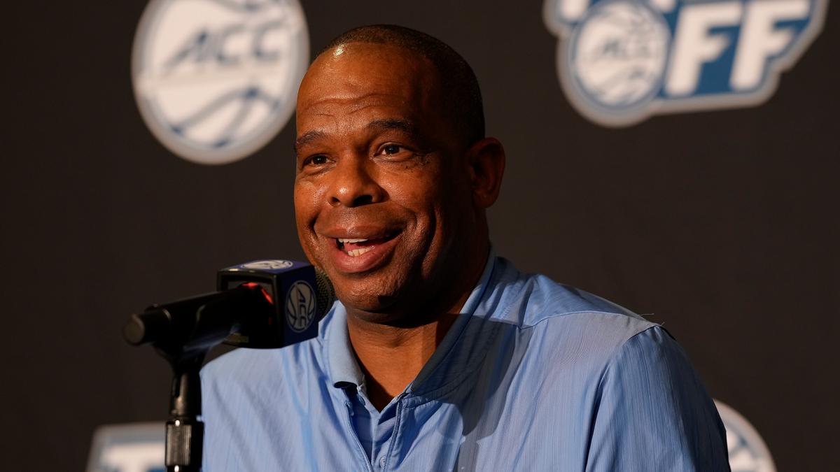 UNC Head Coach Hubert Davis talks upcoming season, NCAA Basketball, Roy ...