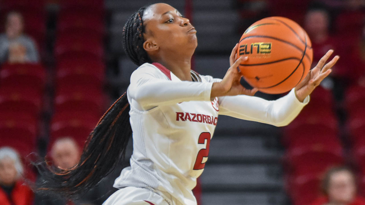 Razorbacks' Samara Spencer Picks Up Freshman of Week Honors - Sports ...