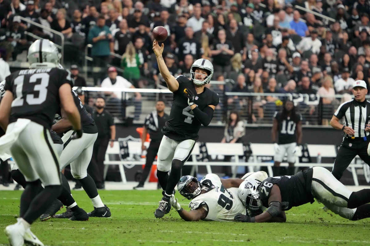 Remembering Derek Carr Rallying Raiders to 2016 Playoffs - Sports ...