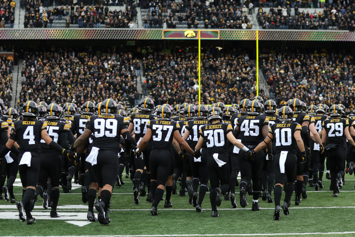 Framing Another 10-Win, Iowa Football Season - Sports Illustrated Iowa ...