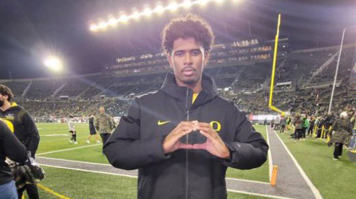 Elite 2023 Defensive Line Recruit Jayden Wayne Discusses Oregon Football Visit - Sports ...