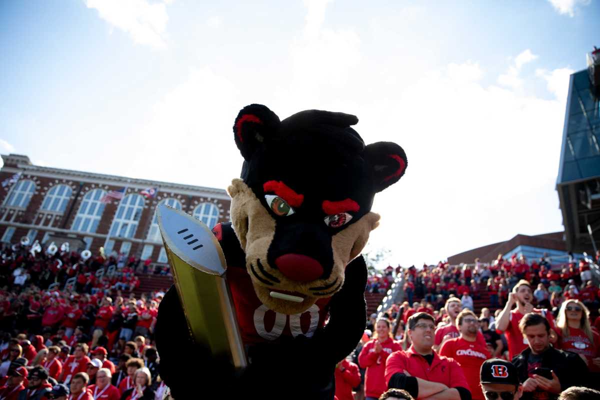 ESPN Ranks all 32 CFP Teams, Bearcats Land at No. 26 - All Bearcats