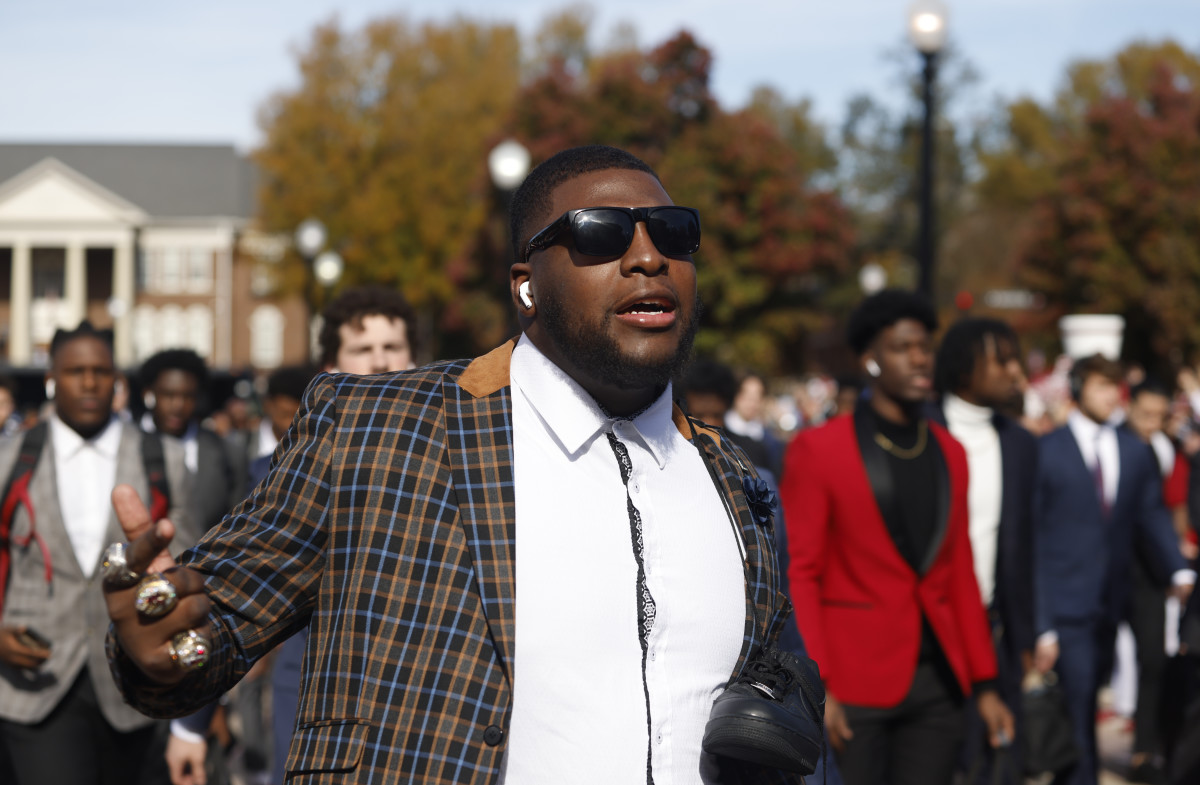 The Extra Point: Taking a Look at Alabama's Christian Harris and ...