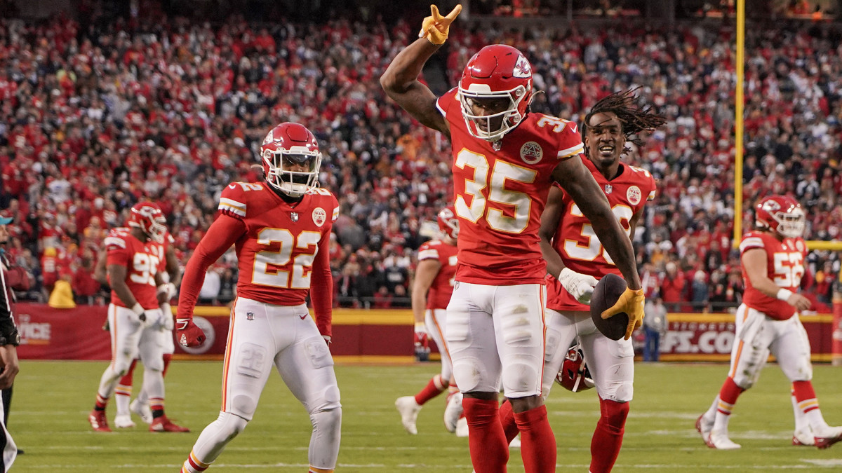 NFL Week 11 Takeaways: K.C. D Takes Over in Chiefs Win - Sports Illustrated