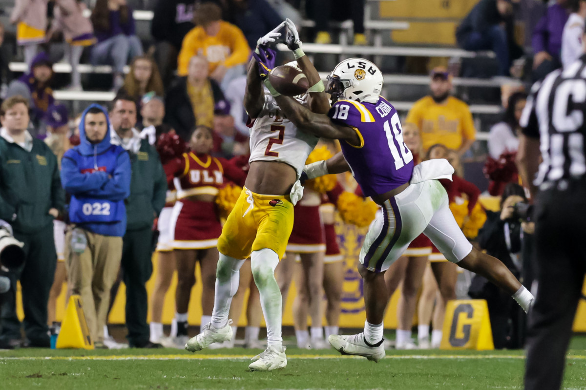 LSU Football Linebacker Damone Clark Named a Finalist for Butkus Award ...