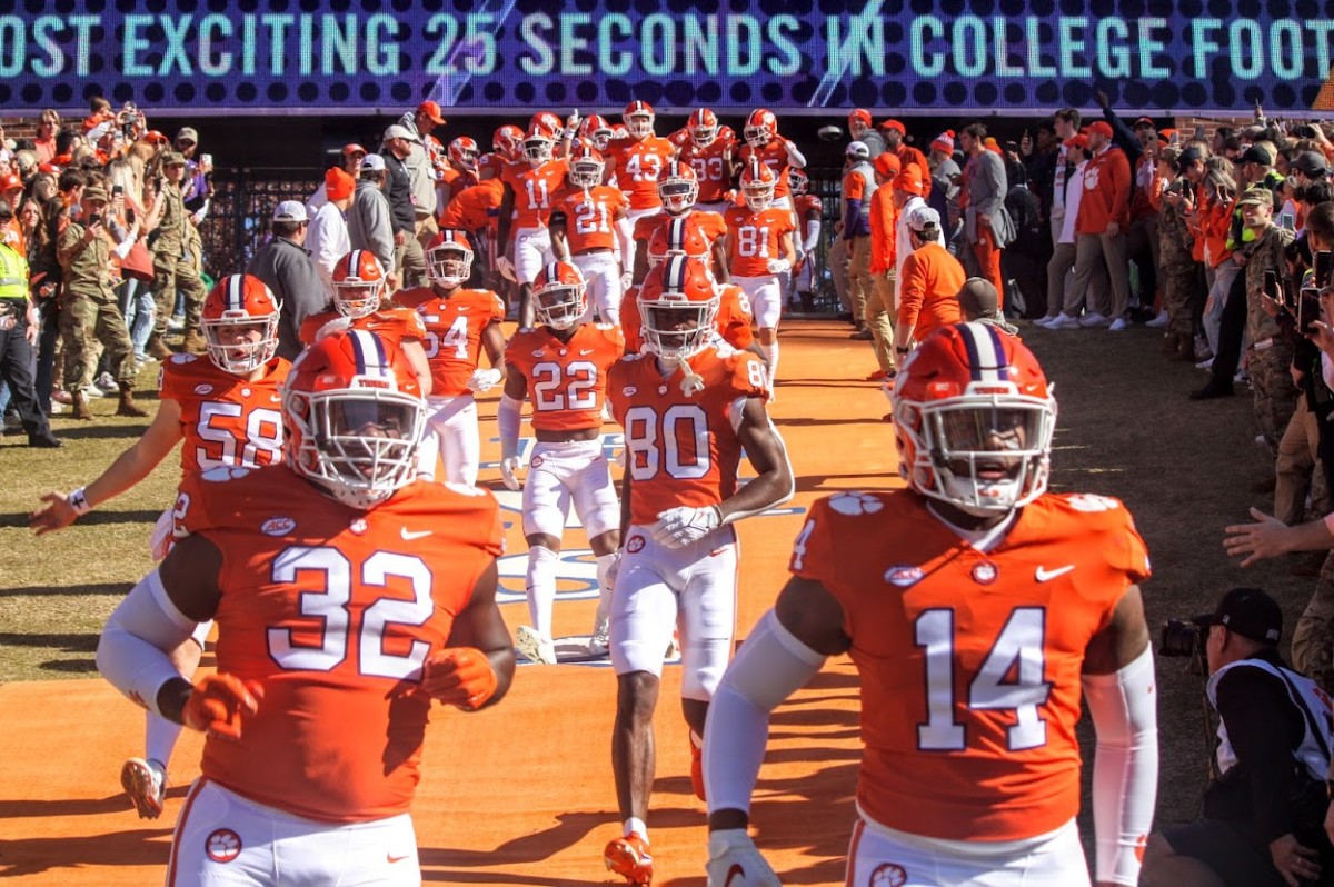 Vandervort Joins All Clemson Staff - Sports Illustrated Clemson Tigers ...