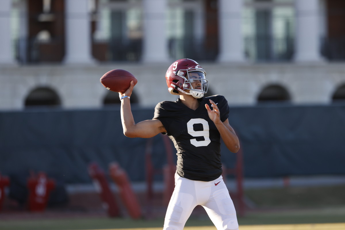 Bryce Young Named Finalist for Manning Award - Sports Illustrated ...