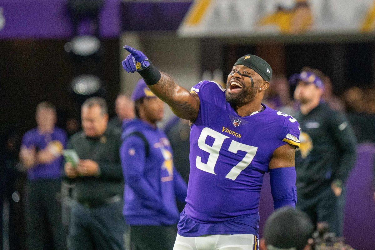 Twitter Supports Vikings Everson Griffen Following Home Incident ...