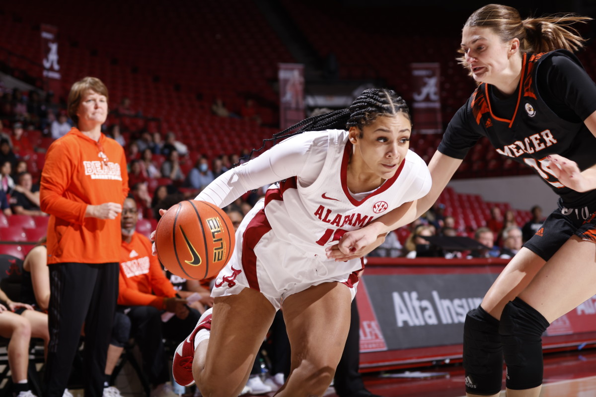 Alabama Women's Basketball Outlasts Mercer, 55-48 - Sports Illustrated ...