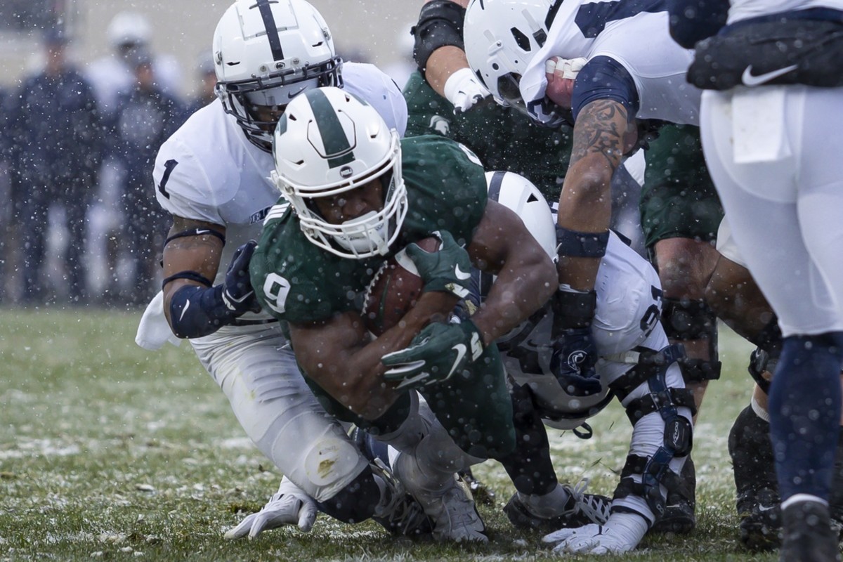 Michigan State's Kenneth Walker remains in Heisman Trophy discussion ...