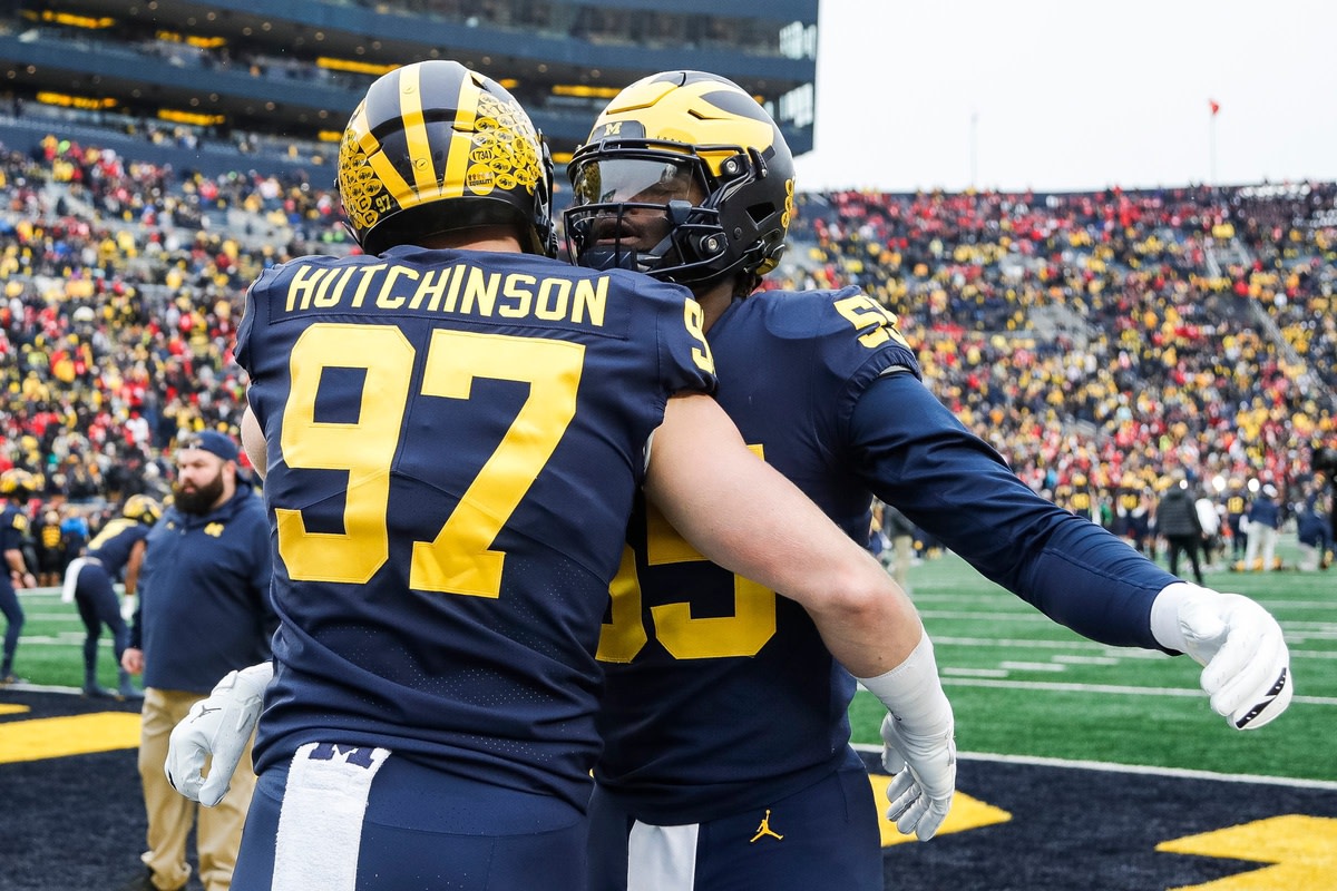 Hutchinson Named as Heisman Finalist - Sports Illustrated Michigan ...