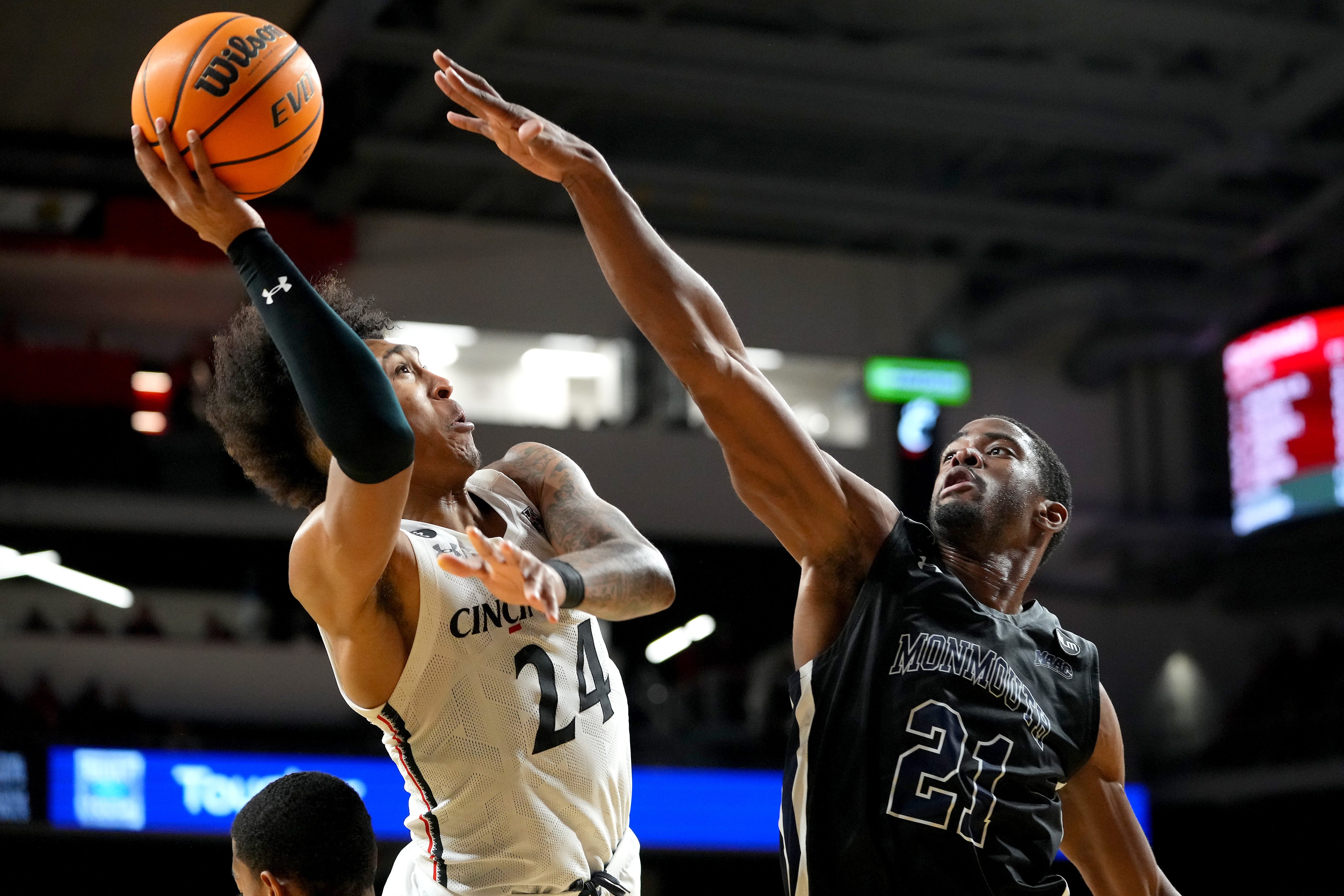 Game Preview: UC Rekindles Hardwood Rivalry Against Miami - All Bearcats