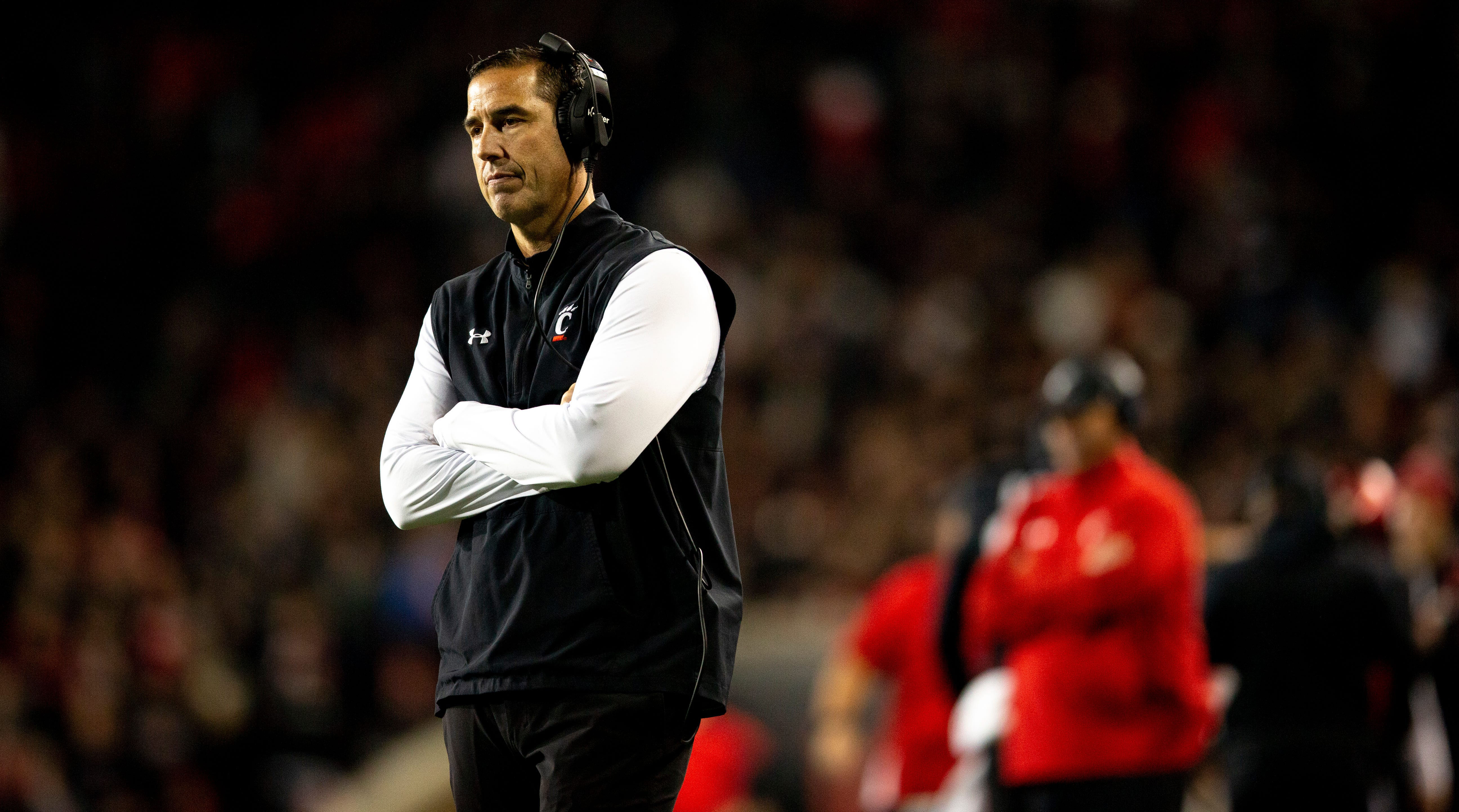 Cincinnati coach Luke Fickell asked to address Notre Dame opening ...