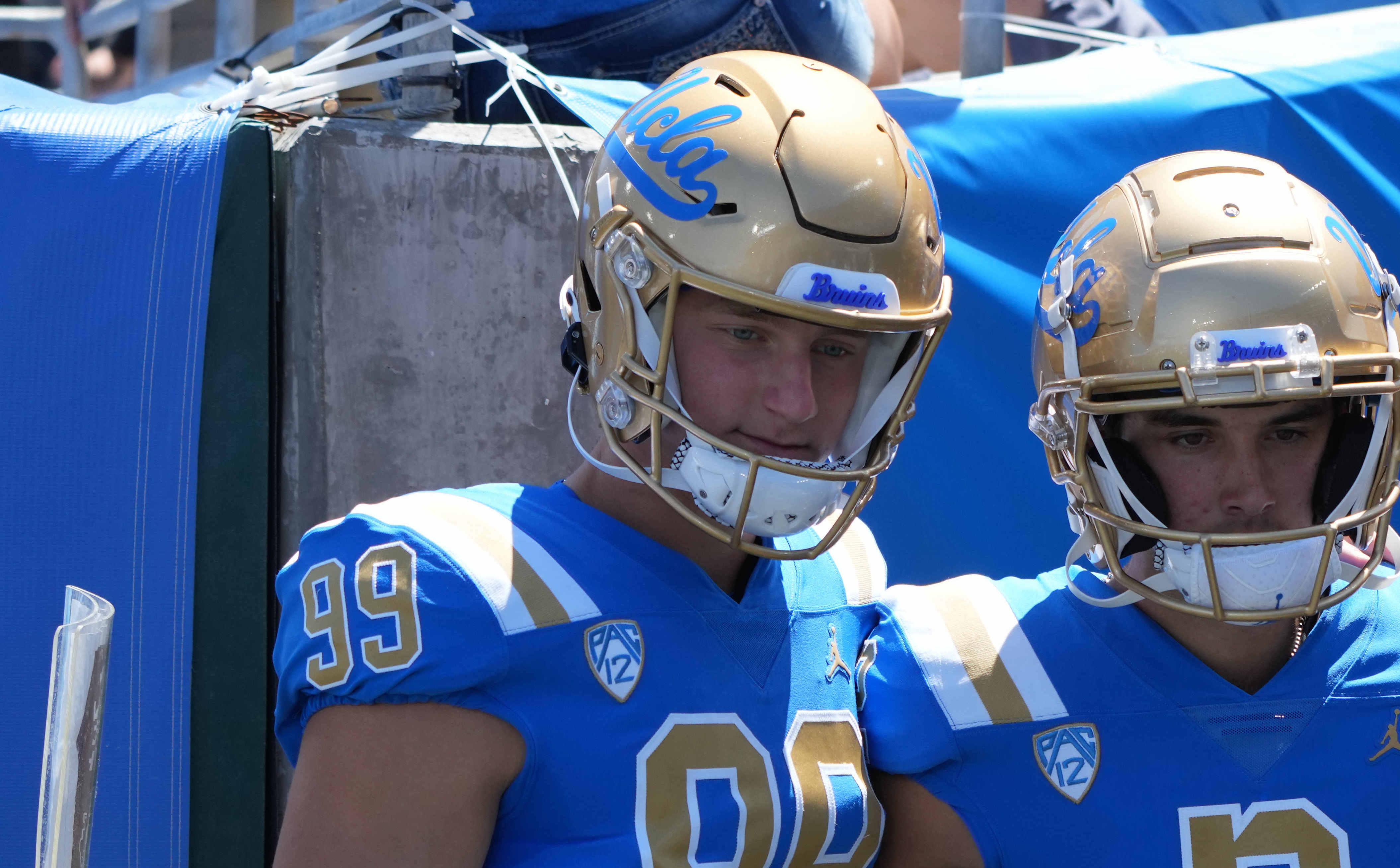 UCLA Football Starting Punter Luke Akers Enters NCAA Transfer Portal ...