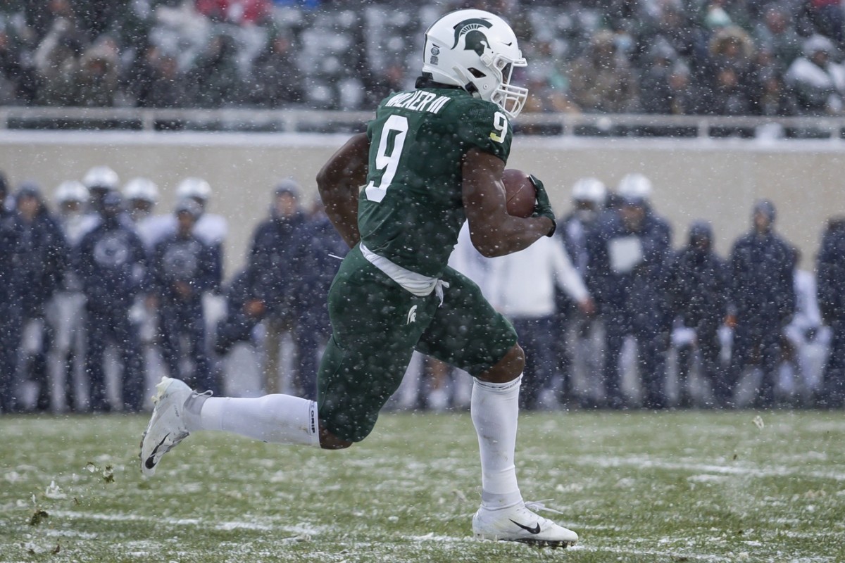 Michigan State's Kenneth Walker wins Big Ten Running Back of the Year ...