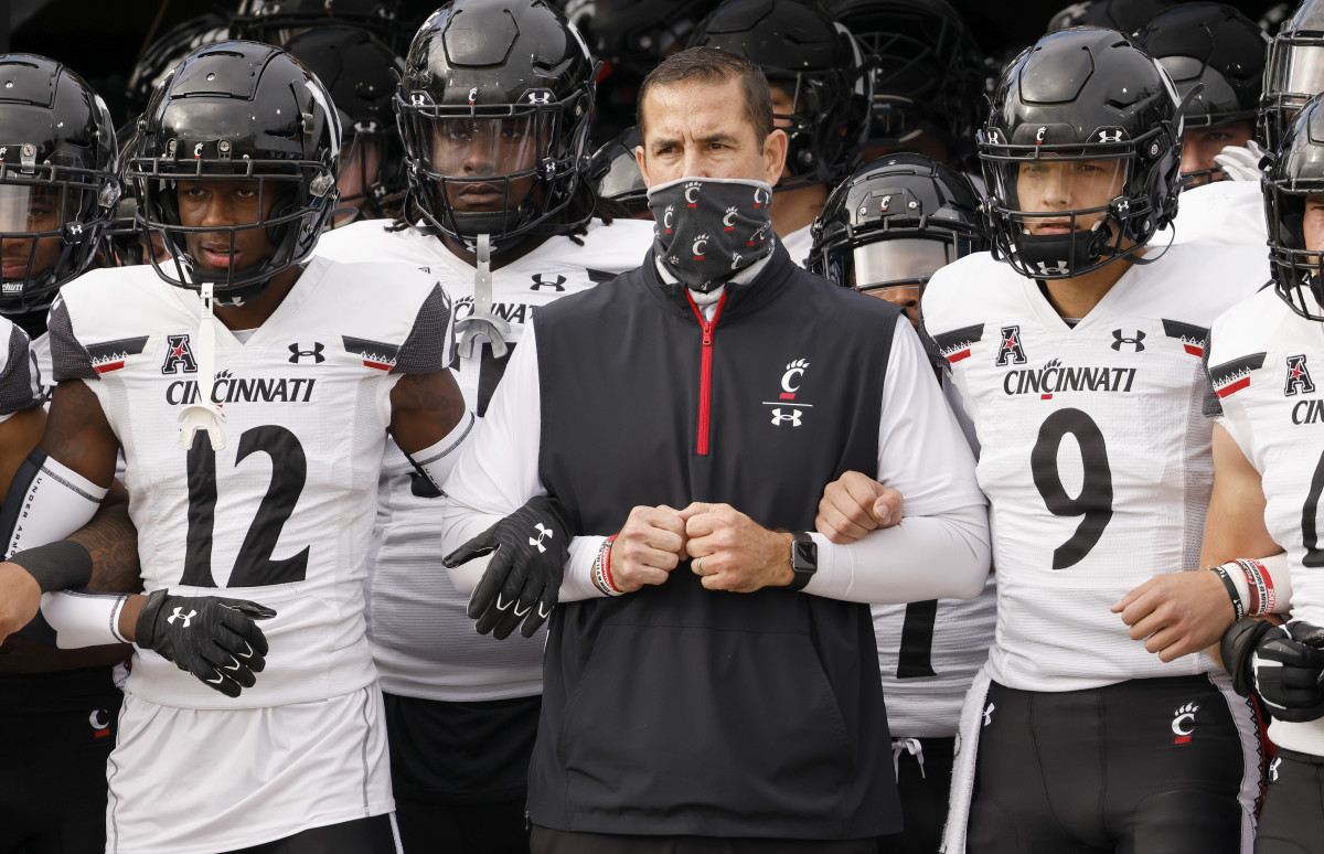 Desmond Ridder, Ahmad Gardner Picked in Top-20 of Todd McShay's Mock ...