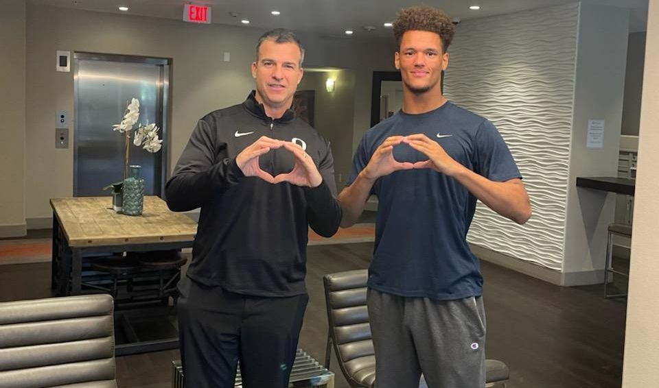 4-star edge Cyrus Moss recaps in-home visit with Mario Cristobal ...