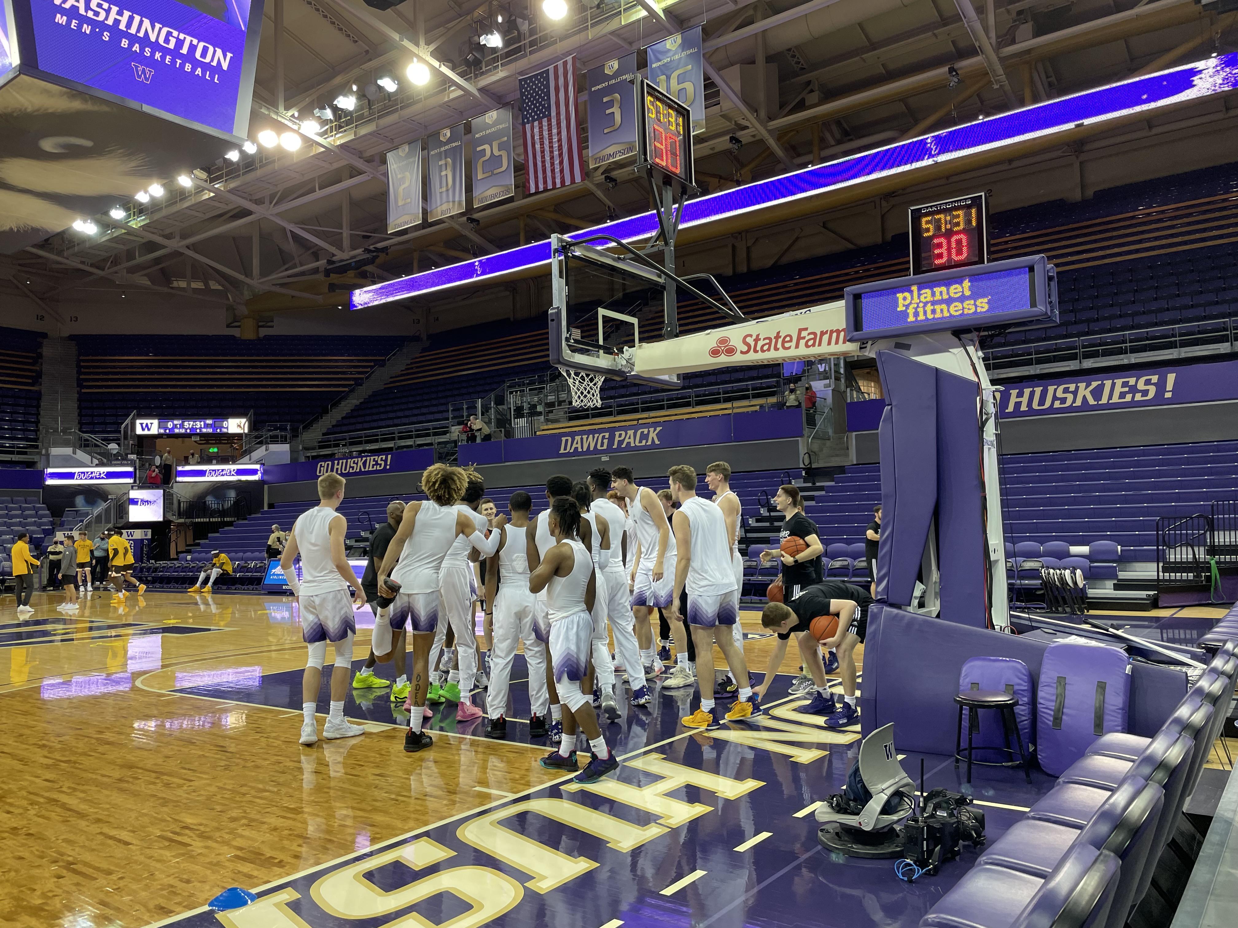 Huskies Remain Unplugged in Pac-12 Basketball Power Rankings - Sports ...