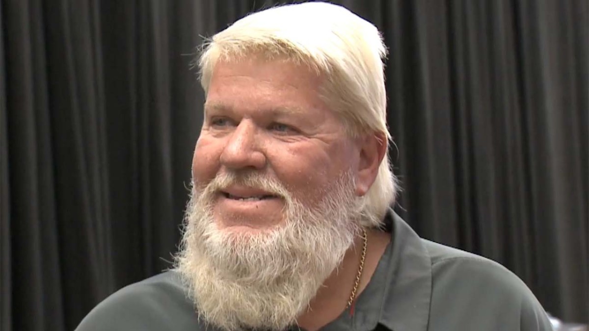 PGA golfer John Daly Crashes Outback Bowl Contract Signing to Hang with ...