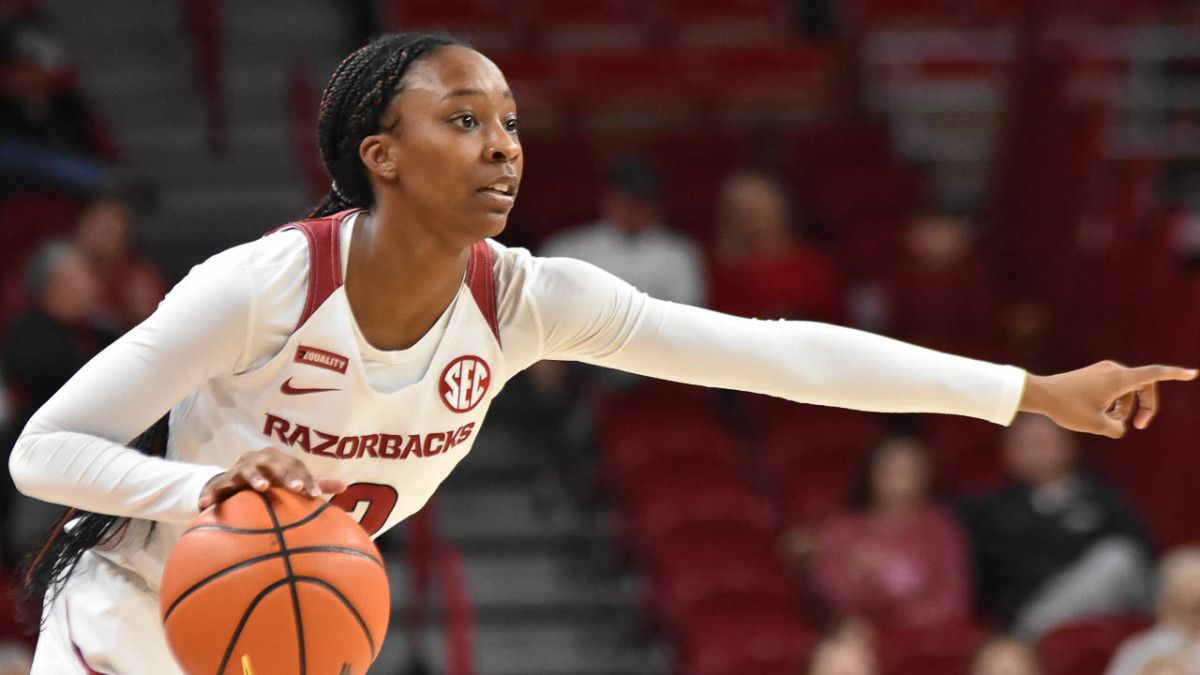 WATCH-PHOTOS: Amber Ramirez, Elauna Eaton After Win Over Little Rock ...