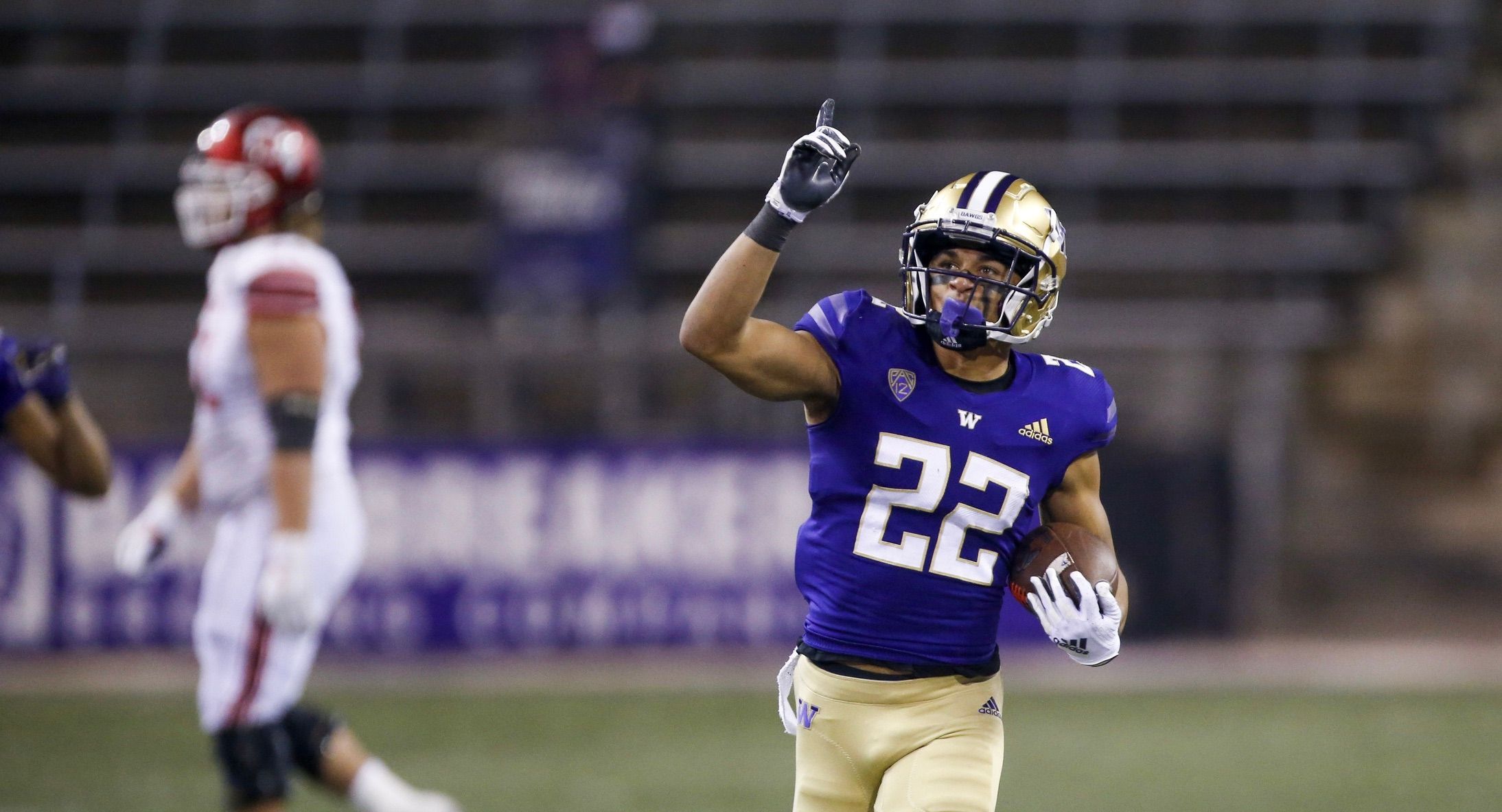 UW's McDuffie Earns Third-Team AP All-America Mention - Sports ...