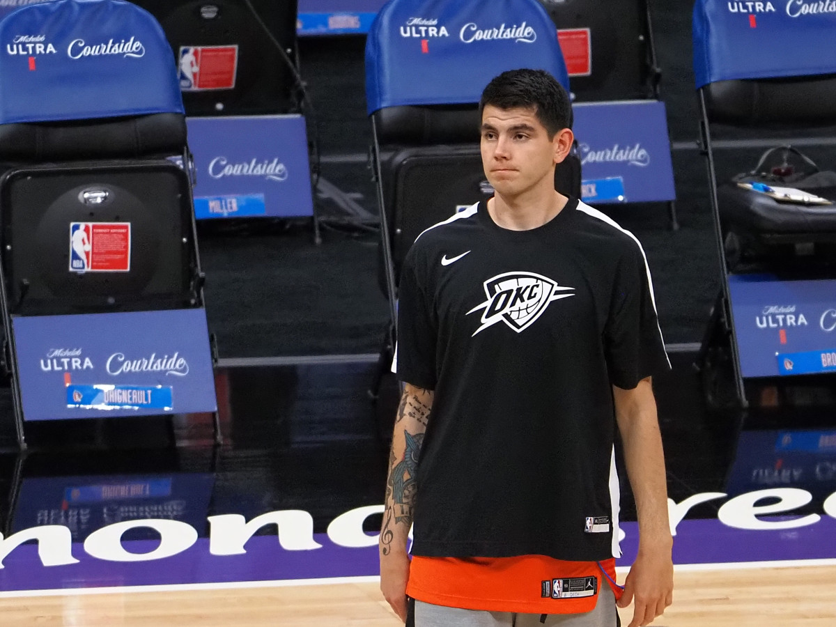 Stuck in a Shell: The Curious Case of Gabriel Deck - Sports Illustrated ...