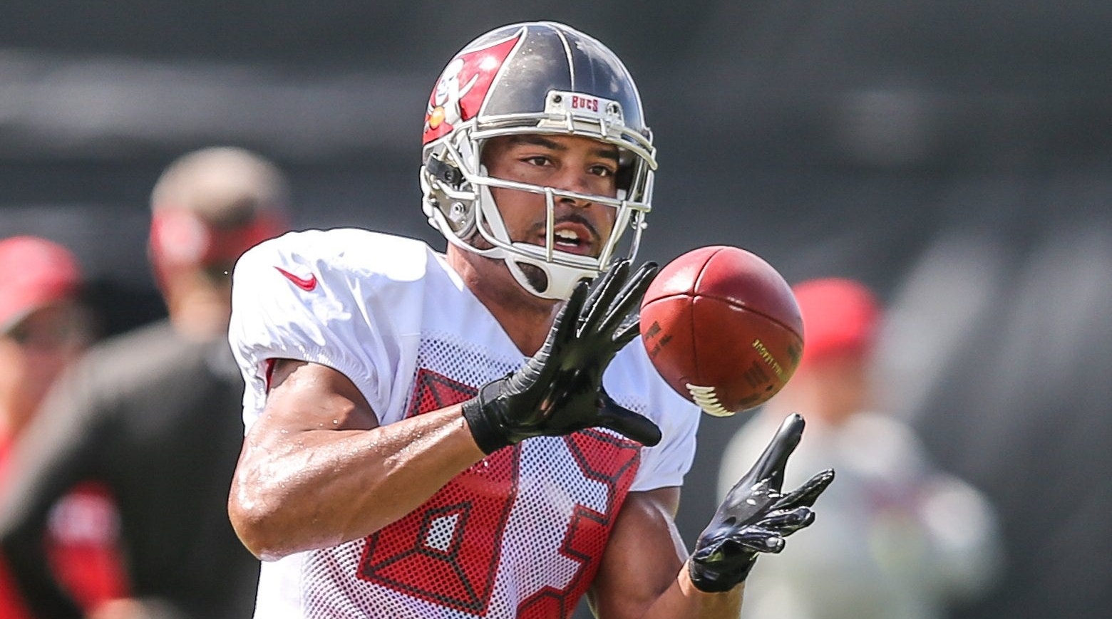 Vincent Jackson death: Family says researchers discovered ex-WR had CTE ...