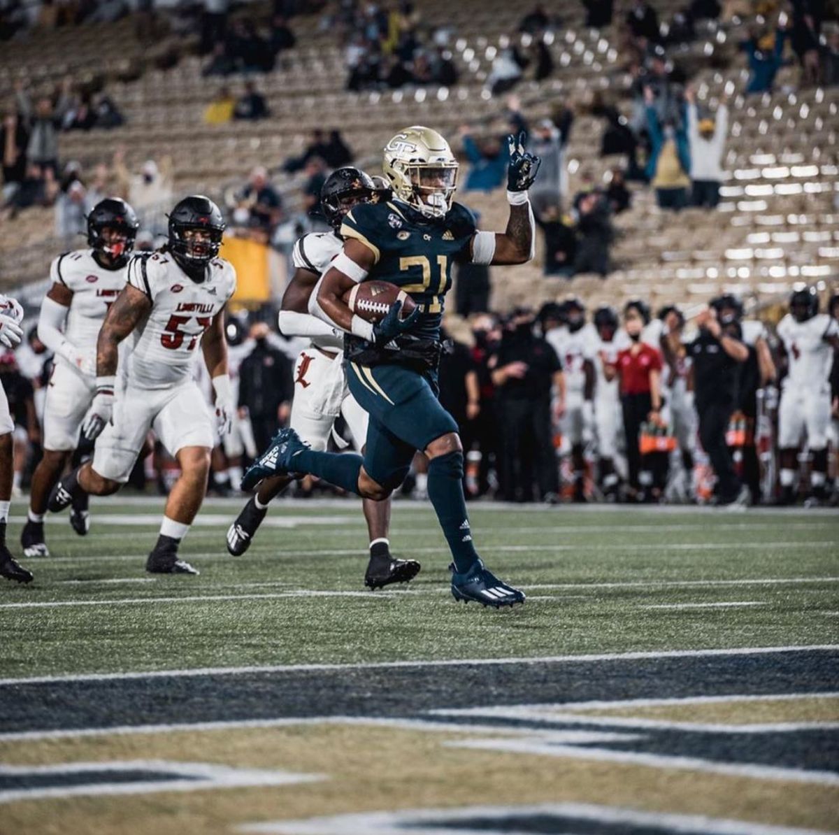 Alabama Lands Georgia Tech RB Jahmyr Gibbs from Transfer Portal ...