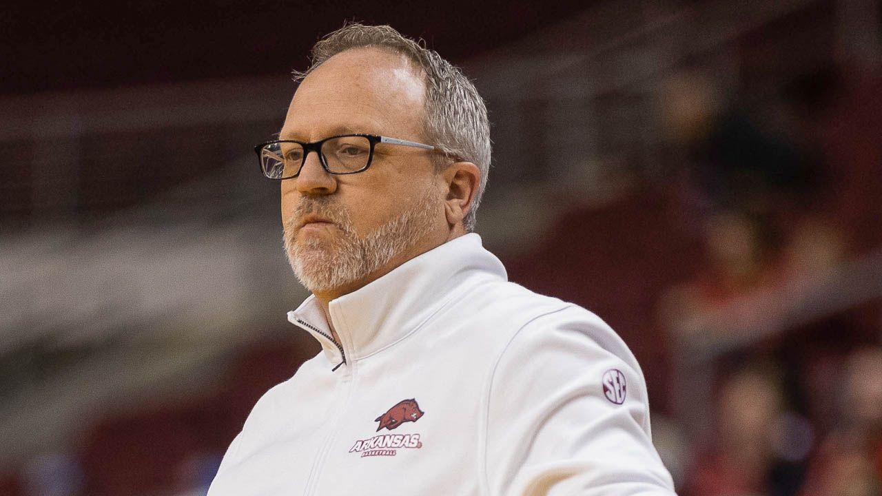Mike Neighbors on Uncertainty with Covid Issues - Sports Illustrated ...
