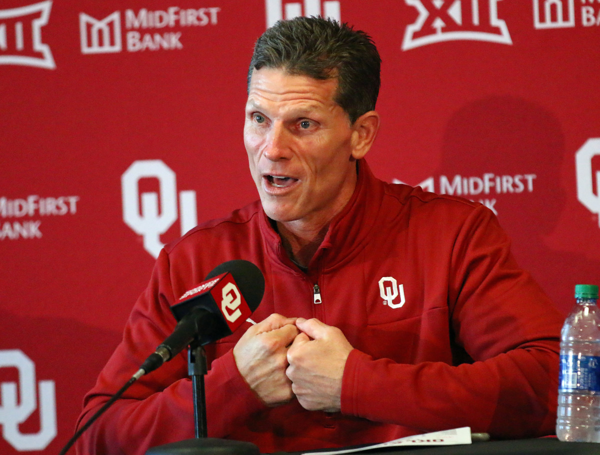Oklahoma Coach Brent Venables Taking a Cautious Approach to NIL ...