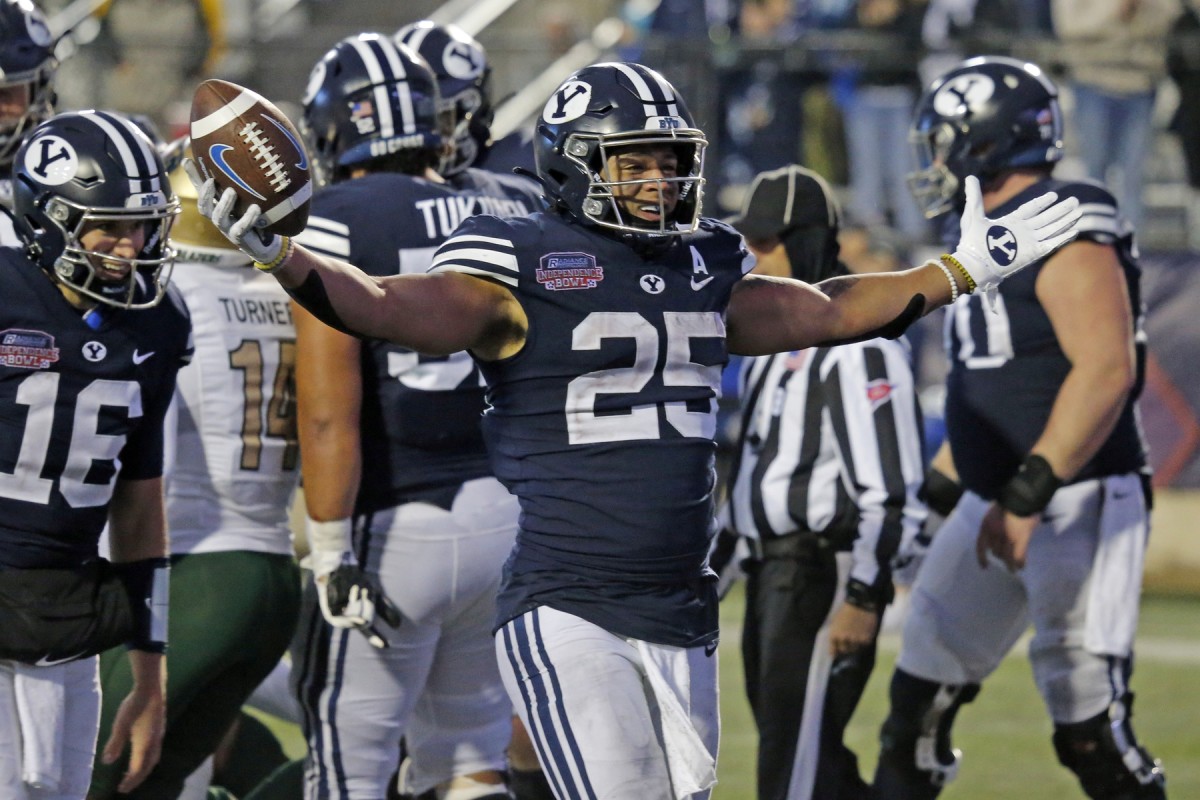 BYU Star Running Back Tyler Allgeier Declares for the NFL Draft - BYU ...