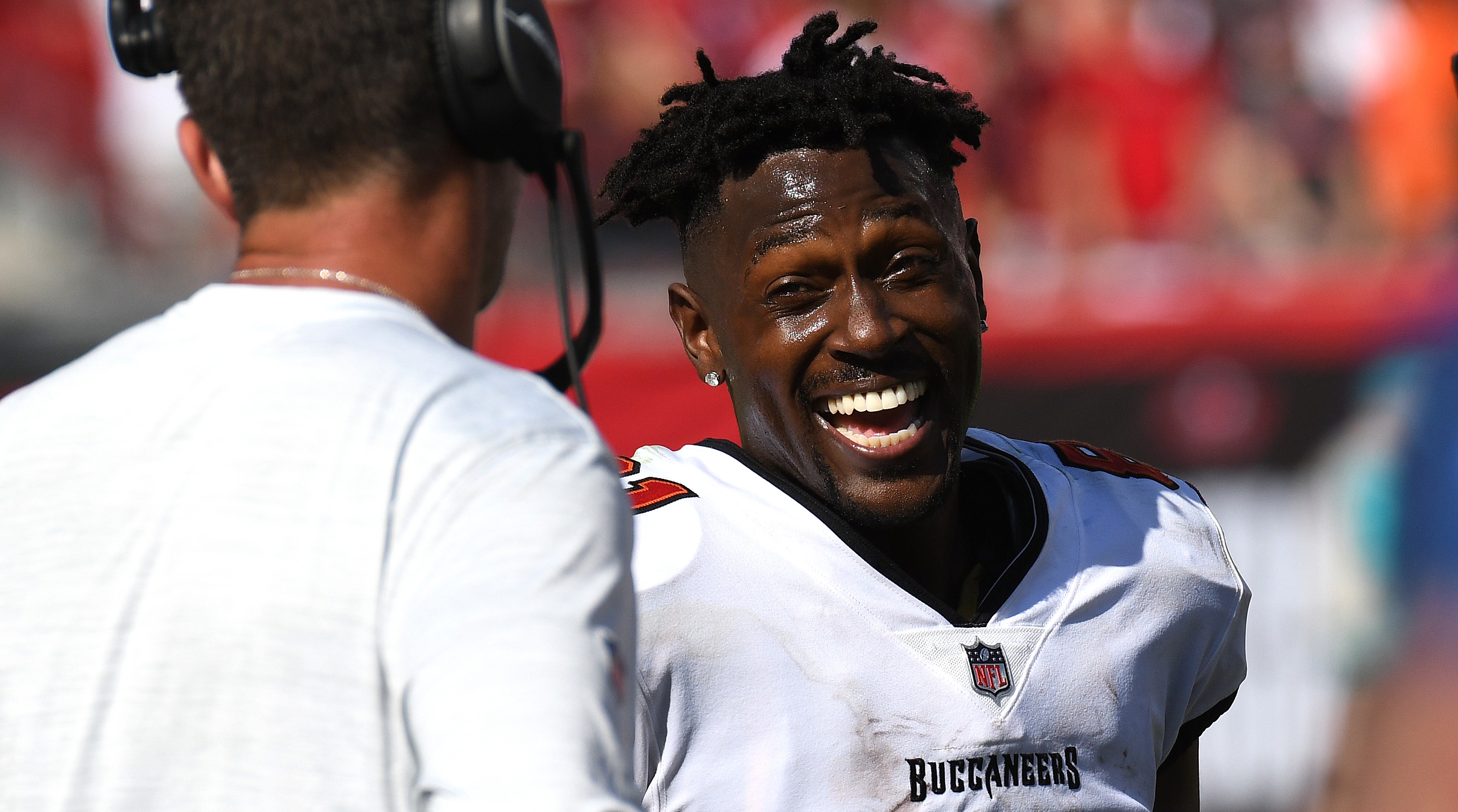 Bruce Arians explains why he made his decision on Antonio Brown ...