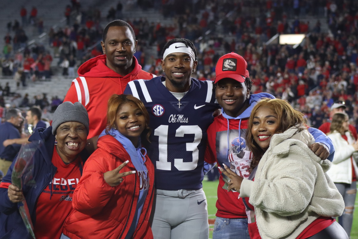 A New Rebel No. 1 Target? Ole Miss' Braylon Sanders Ready For NFL ...