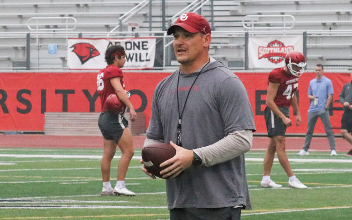 Oklahoma Interim DC Brian Odom Got Lots of Advice for Alamo Bowl, Like ...