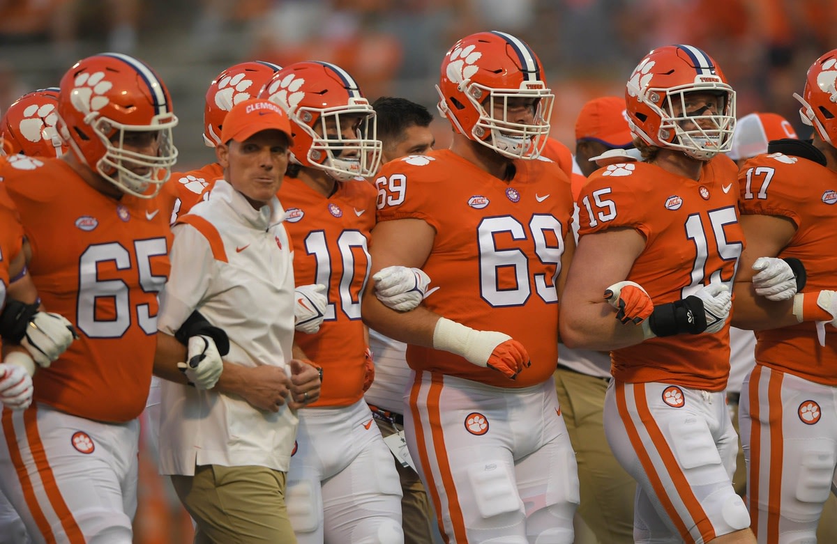 Brent Venables Thanks Clemson Tigers Family, Players - Sports ...