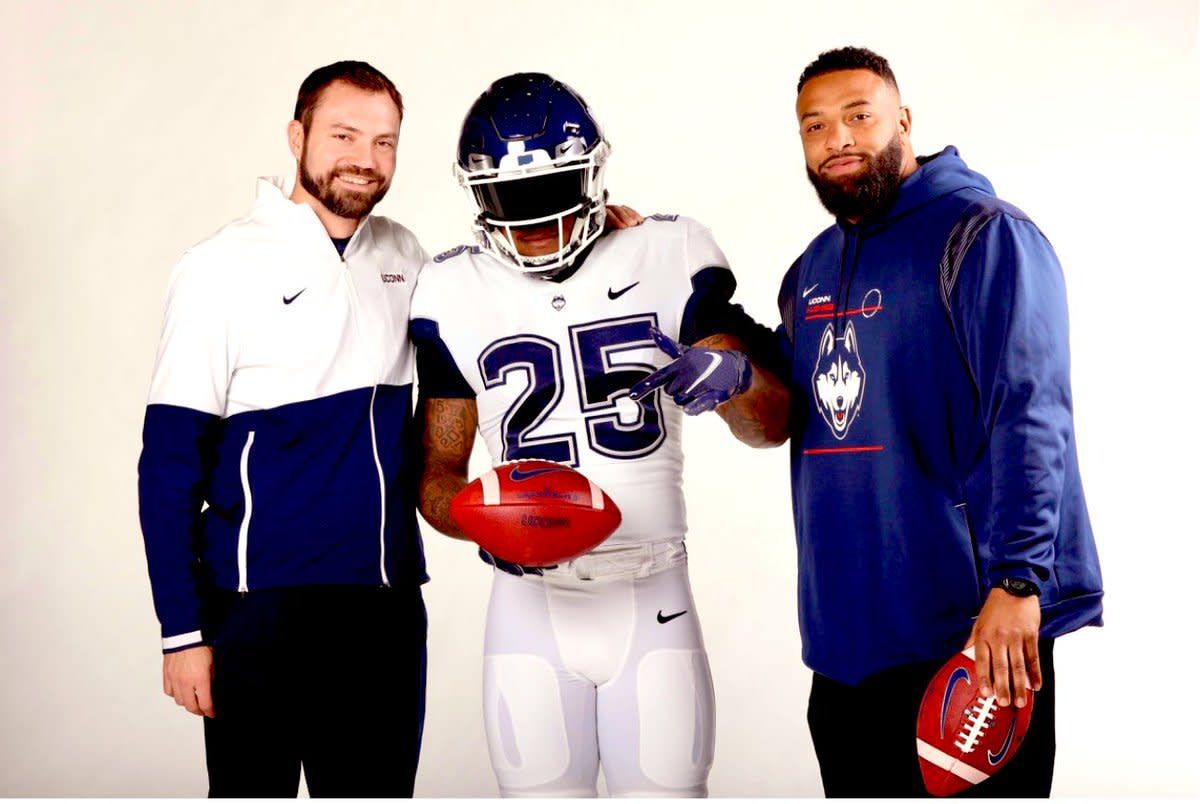 Football: Will Knight Eager To ‘Grow and Strive’ - Huskies Report