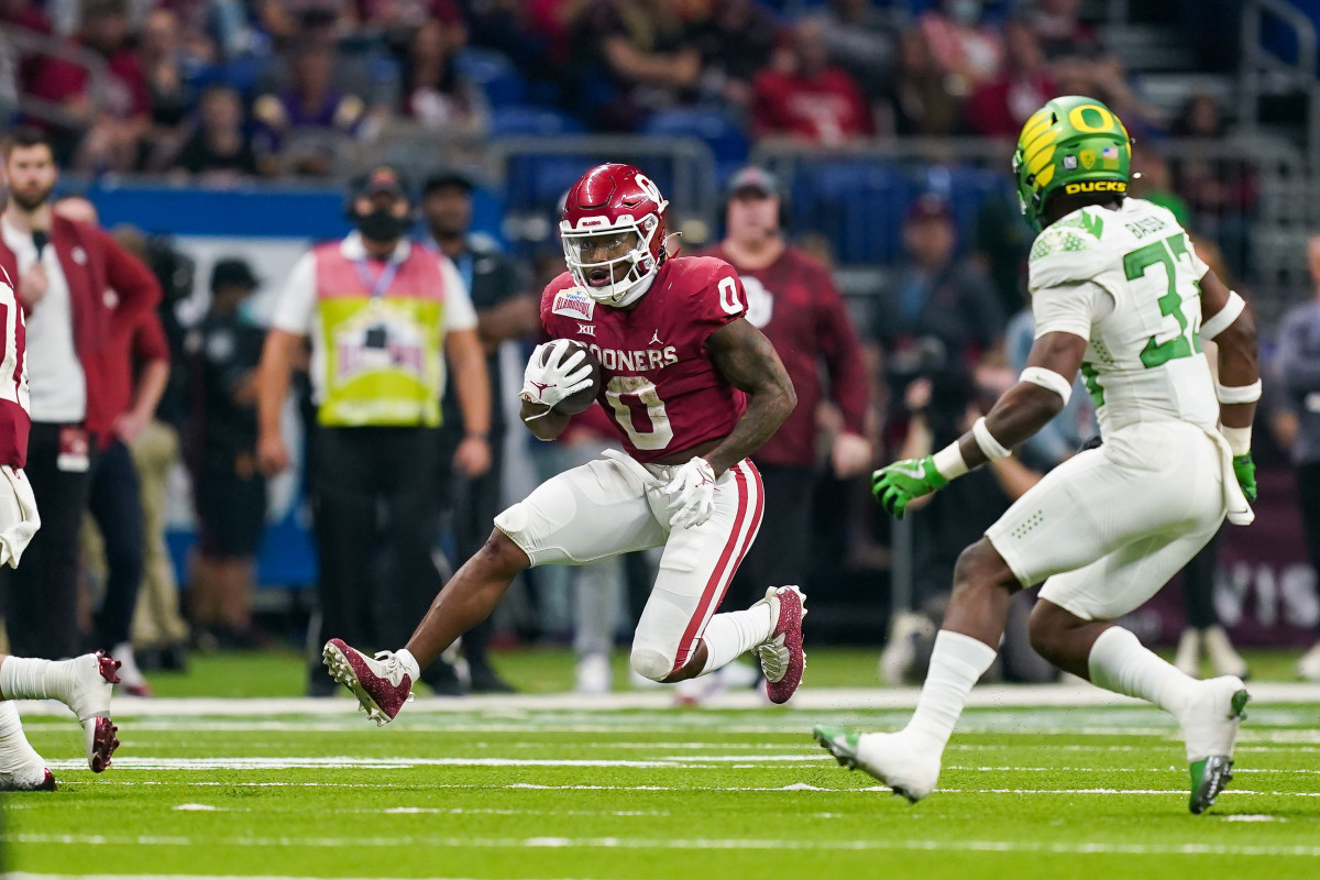 After Frustrating 2021 Campaign, Oklahoma RB Eric Gray Ready to ...